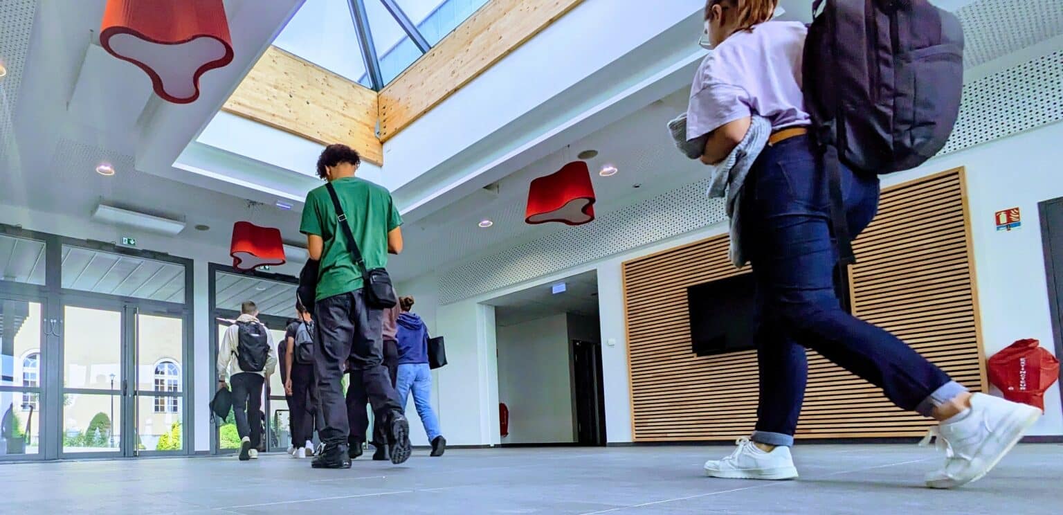 Tarifs et inscriptions | Lycée privé Haute Follis - Laval